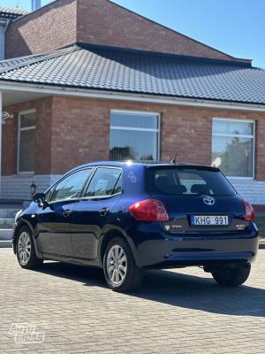 Zils Toyota Auris 2008 Viļņa, ar dzinēja tilpumu 2.00 L un nobraukumu 346 tūkst. km par 2250 €, foto 13 vietnē AUTOMOTO.COM.LV