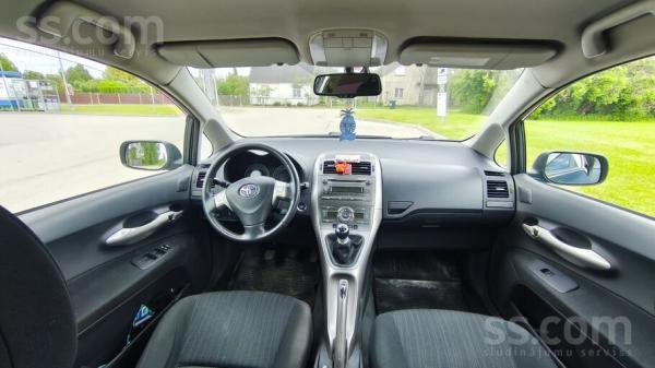 Zils Toyota Auris 2008 Jelgava, ar dzinēja tilpumu 2.00 L un nobraukumu 243 tūkst. km par 2900 €, foto 5 vietnē AUTOMOTO.COM.LV
