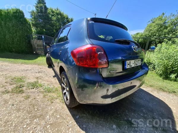 Blue Toyota Auris 2008 in Riga, with an engine capacity of 1.60 L and mileage of 87 thousand km for 1900 €, photo 4 on AUTOMOTO.COM.LV