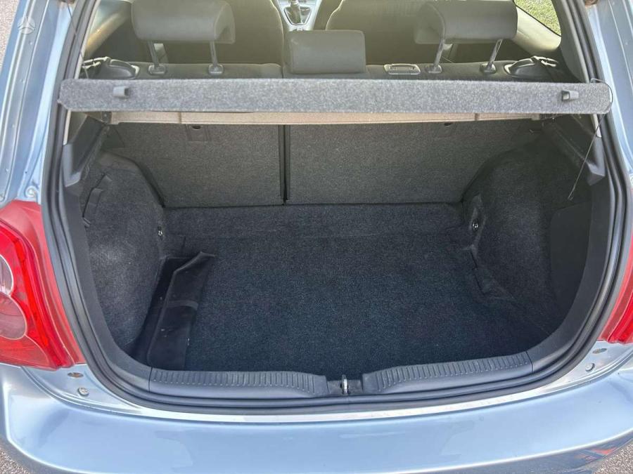 Zils Toyota Auris 2008 Viļņa, ar dzinēja tilpumu 1.60 L un nobraukumu 139 tūkst. km par 2700 €, foto 9 vietnē AUTOMOTO.COM.LV