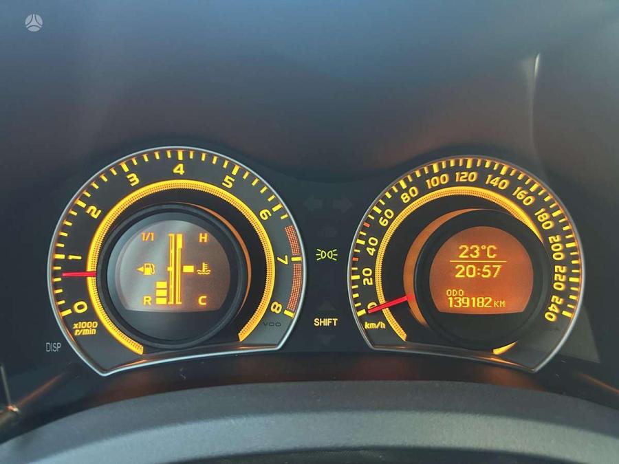 Zils Toyota Auris 2008 Viļņa, ar dzinēja tilpumu 1.60 L un nobraukumu 139 tūkst. km par 2700 €, foto 10 vietnē AUTOMOTO.COM.LV