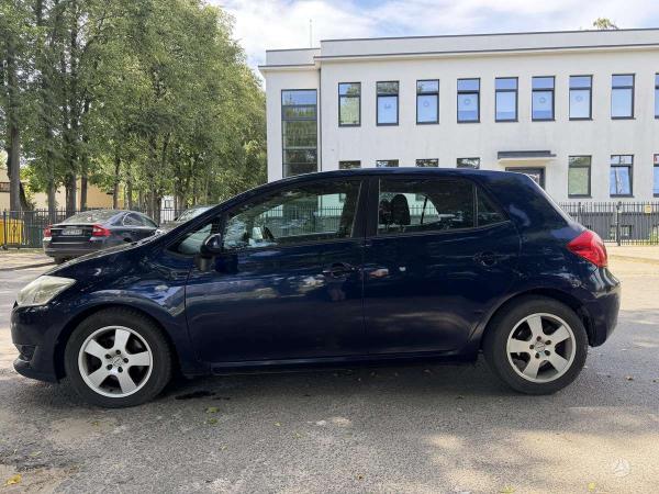 Blue Toyota Auris 2008 in Kaunas, with an engine capacity of 2.00 L and mileage of 320 thousand km for 2200 €, photo 10 on AUTOMOTO.COM.LV