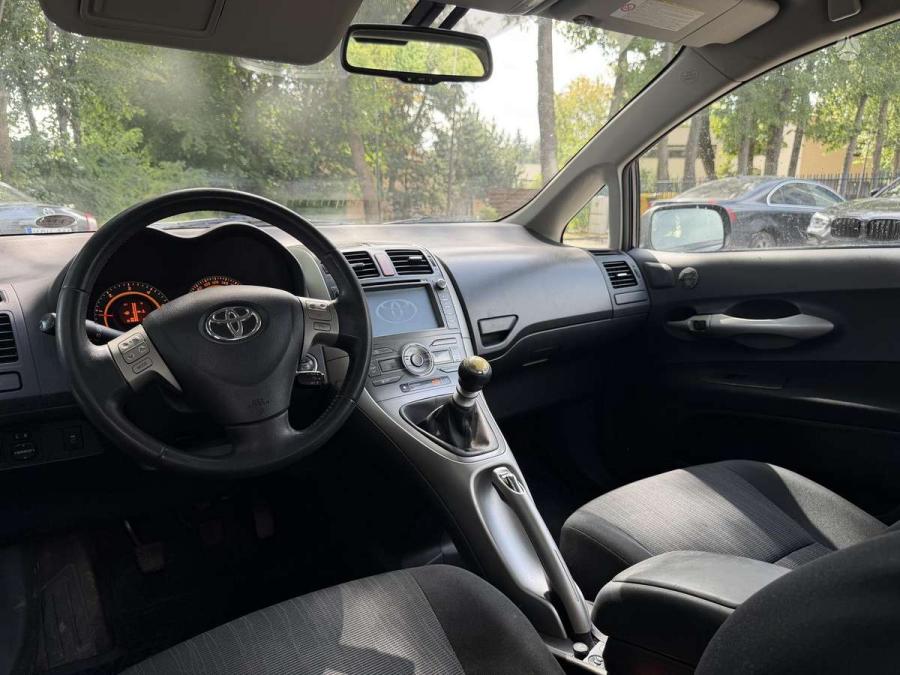 Zils Toyota Auris 2008 Kauņa, ar dzinēja tilpumu 2.00 L un nobraukumu 320 tūkst. km par 2200 €, foto 14 vietnē AUTOMOTO.COM.LV