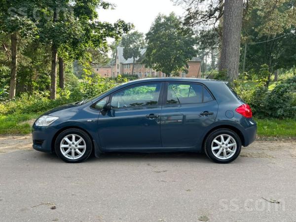 Zils Toyota Auris 2008 Rīga, ar dzinēja tilpumu 1.40 L un nobraukumu 0 tūkst. km par 1799 €, foto 3 vietnē AUTOMOTO.COM.LV