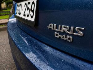 Blue Toyota Auris 2008 in Vilnius, with an engine capacity of 2.00 L and mileage of 339 thousand km for 1450 €, photo 12 on AUTOMOTO.COM.LV
