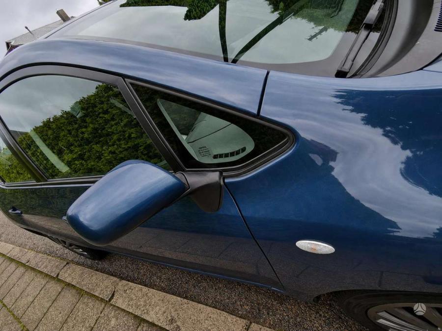 Blue Toyota Auris 2008 in Vilnius, with an engine capacity of 2.00 L and mileage of 339 thousand km for 1450 €, photo 14 on AUTOMOTO.COM.LV