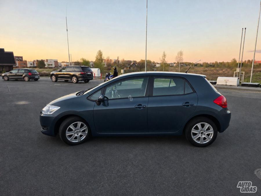 Zils Toyota Auris 2009 Ukmergė, ar dzinēja tilpumu 2.00 L un nobraukumu 201 tūkst. km par 2850 €, foto 4 vietnē AUTOMOTO.COM.LV