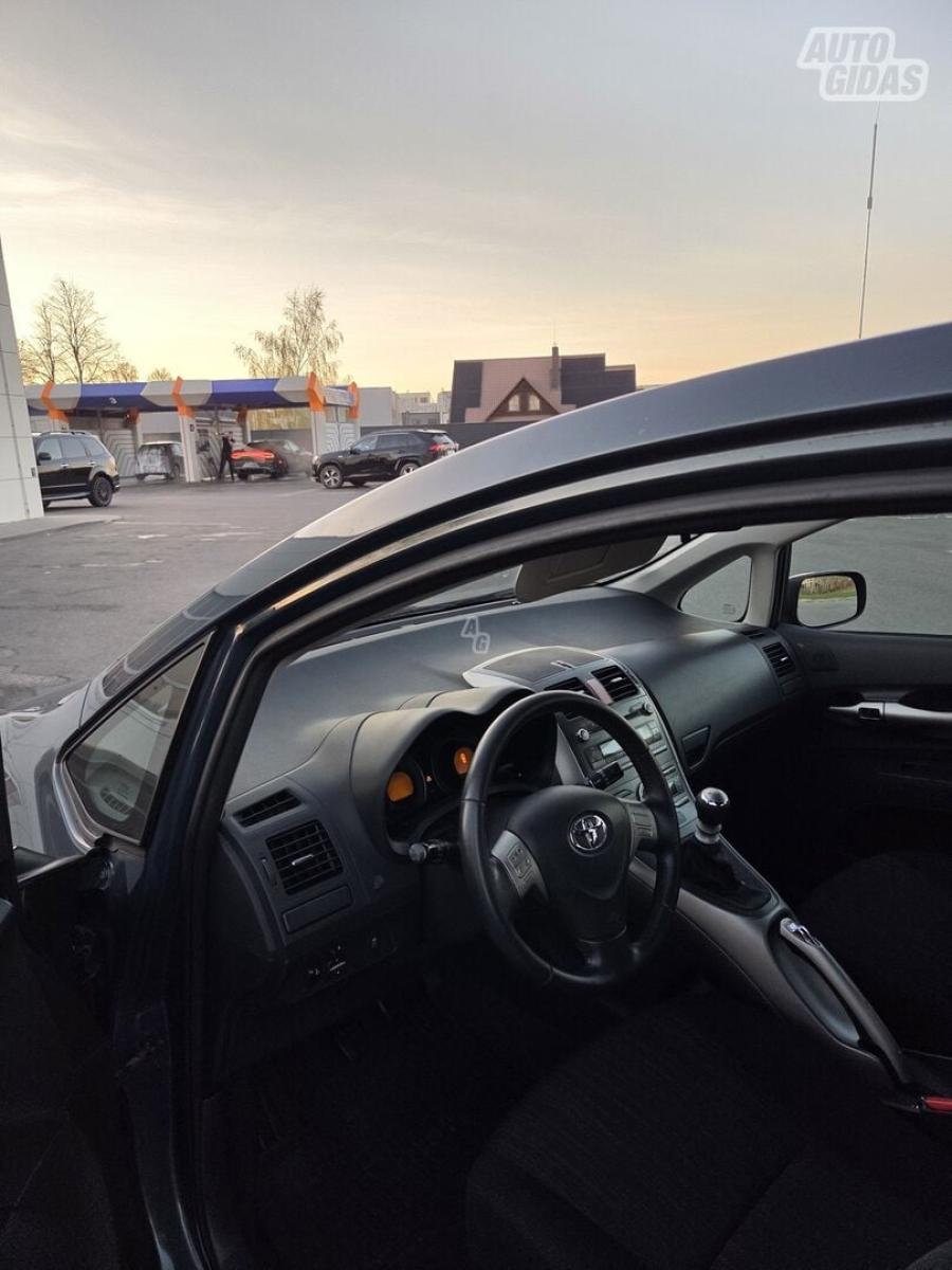 Zils Toyota Auris 2009 Ukmergė, ar dzinēja tilpumu 2.00 L un nobraukumu 201 tūkst. km par 2850 €, foto 11 vietnē AUTOMOTO.COM.LV