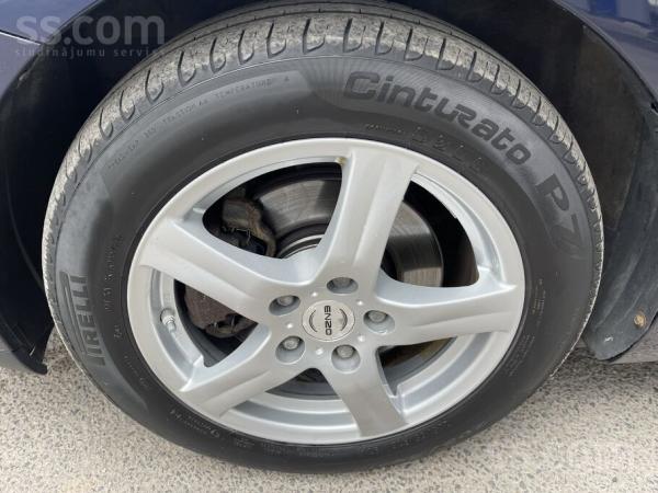 Zils Toyota Auris 2009 Rīga, ar dzinēja tilpumu 2.00 L un nobraukumu 291 tūkst. km par 2100 €, foto 7 vietnē AUTOMOTO.COM.LV