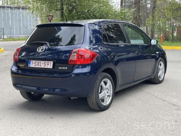 Zils Toyota Auris 2009 Rīga, ar dzinēja tilpumu 2.00 L un nobraukumu 291 tūkst. km par 2100 €, foto 9 vietnē AUTOMOTO.COM.LV