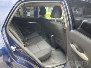 Blue Toyota Auris 2009 in Riga, with an engine capacity of 2.00 L and mileage of 291 thousand km for 2100 €, photo 14 on AUTOMOTO.COM.LV
