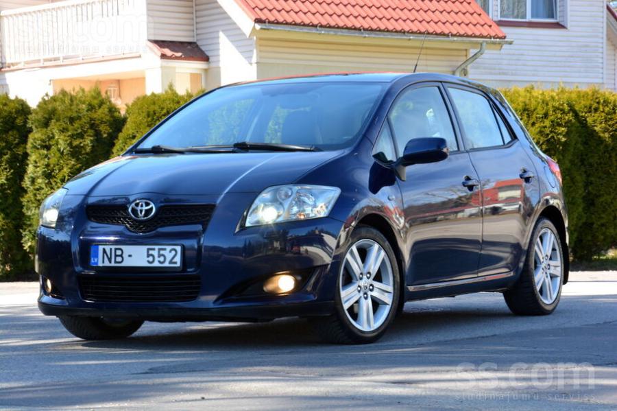 Zils Toyota Auris 2009 Rīga, ar dzinēja tilpumu 2.20 L un nobraukumu 275 tūkst. km par 2450 €, foto 1 vietnē AUTOMOTO.COM.LV