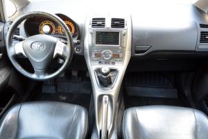Zils Toyota Auris 2009 Rīga, ar dzinēja tilpumu 2.20 L un nobraukumu 275 tūkst. km par 2450 €, foto 4 vietnē AUTOMOTO.COM.LV