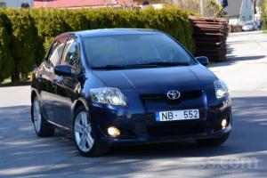 Zils Toyota Auris 2009 Rīga, ar dzinēja tilpumu 2.20 L un nobraukumu 275 tūkst. km par 2450 €, foto 6 vietnē AUTOMOTO.COM.LV