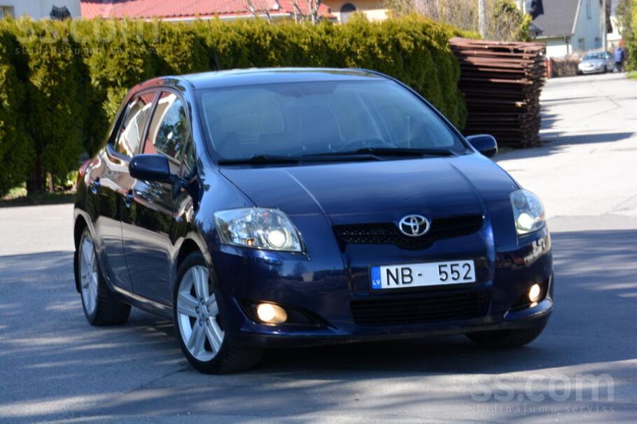 Zils Toyota Auris 2009 Rīga, ar dzinēja tilpumu 2.20 L un nobraukumu 275 tūkst. km par 2450 €, foto 6 vietnē AUTOMOTO.COM.LV