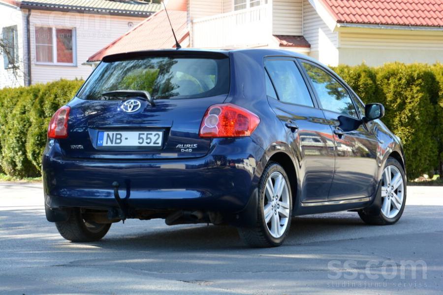 Zils Toyota Auris 2009 Rīga, ar dzinēja tilpumu 2.20 L un nobraukumu 275 tūkst. km par 2450 €, foto 21 vietnē AUTOMOTO.COM.LV