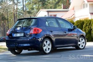 Zils Toyota Auris 2009 Rīga, ar dzinēja tilpumu 2.20 L un nobraukumu 275 tūkst. km par 2450 €, foto 33 vietnē AUTOMOTO.COM.LV