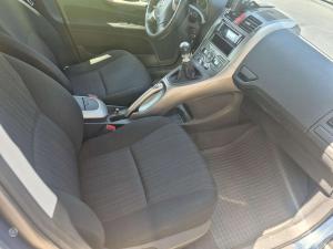 Blue Toyota Auris 2009 in Vilnius, with an engine capacity of 1.40 L and mileage of 145 thousand km for 3600 €, photo 7 on AUTOMOTO.COM.LV