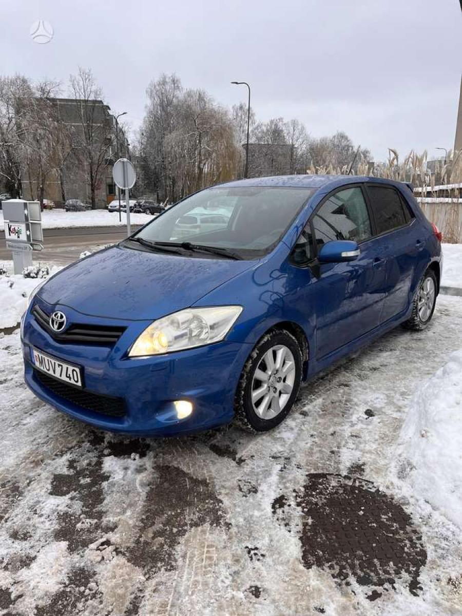 Zils Toyota Auris 2010 Kauņa, ar dzinēja tilpumu 1.36 L un nobraukumu 320 tūkst. km par 4800 €, foto 4 vietnē AUTOMOTO.COM.LV