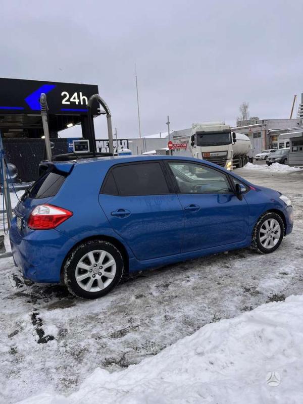 Zils Toyota Auris 2010 Kauņa, ar dzinēja tilpumu 1.36 L un nobraukumu 320 tūkst. km par 4800 €, foto 7 vietnē AUTOMOTO.COM.LV