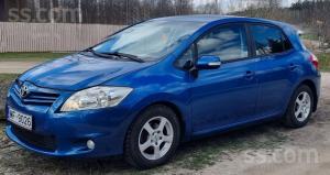 Zils Toyota Auris 2010 Rīga, ar dzinēja tilpumu 1.40 L un nobraukumu 155 tūkst. km par 3250 €, foto 5 vietnē AUTOMOTO.COM.LV