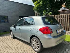 Blue Toyota Auris 2010 in Kaunas, with an engine capacity of 2.00 L and mileage of 271 thousand km for 2500 €, photo 6 on AUTOMOTO.COM.LV