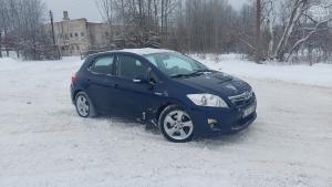 Zils Toyota Auris 2011 Zarasai, ar dzinēja tilpumu 1.80 L un nobraukumu 264 tūkst. km par 4999 €, foto 3 vietnē AUTOMOTO.COM.LV