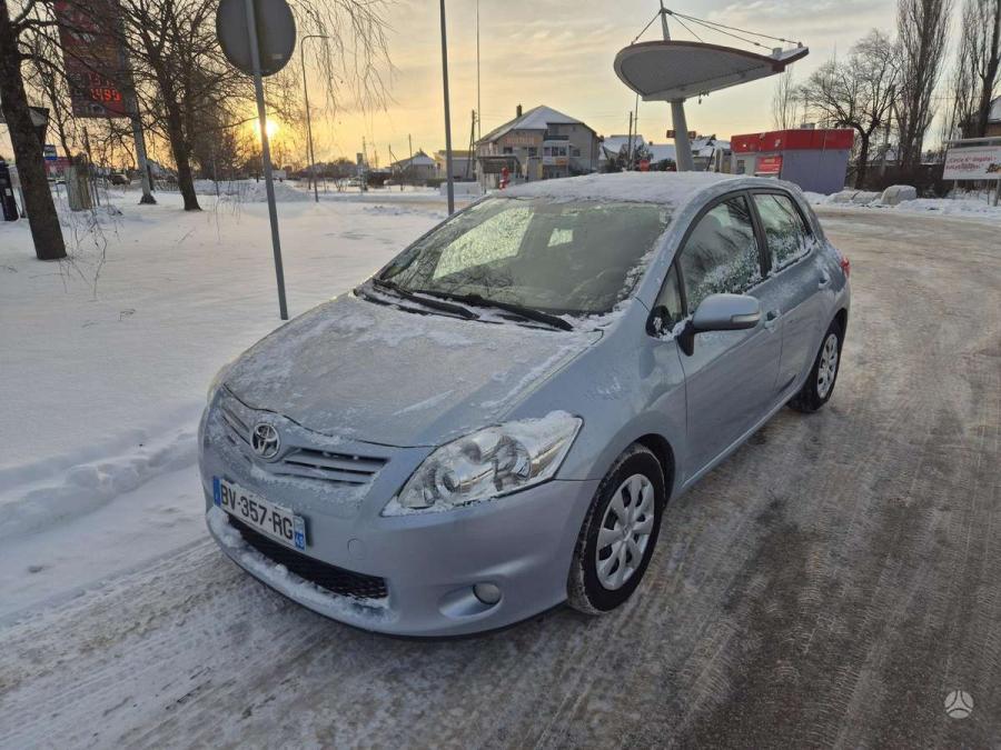 Zils Toyota Auris 2011 Tauragė, ar dzinēja tilpumu 1.36 L un nobraukumu 356 tūkst. km par 3950 €, foto 1 vietnē AUTOMOTO.COM.LV