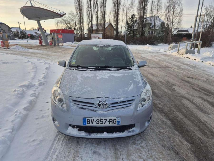 Zils Toyota Auris 2011 Tauragė, ar dzinēja tilpumu 1.36 L un nobraukumu 356 tūkst. km par 3950 €, foto 2 vietnē AUTOMOTO.COM.LV