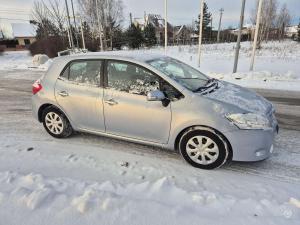 Zils Toyota Auris 2011 Tauragė, ar dzinēja tilpumu 1.36 L un nobraukumu 356 tūkst. km par 3950 €, foto 4 vietnē AUTOMOTO.COM.LV