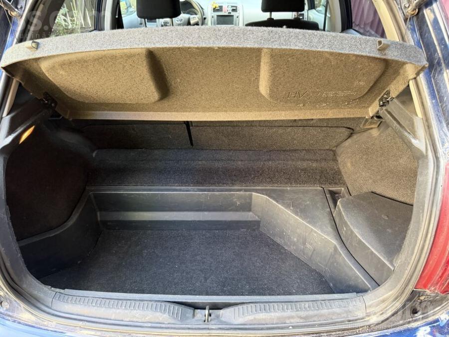 Zils Toyota Auris 2011 Rīga, ar dzinēja tilpumu 1.80 L un nobraukumu 244 tūkst. km par 5900 €, foto 5 vietnē AUTOMOTO.COM.LV