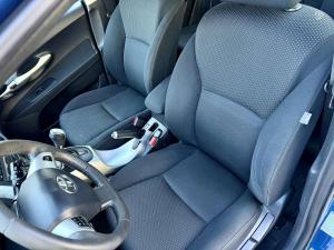 Blue Toyota Auris 2011 in Vilnius, with an engine capacity of 1.60 L and mileage of 128 thousand km for 5250 €, photo 14 on AUTOMOTO.COM.LV