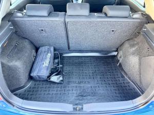 Blue Toyota Auris 2011 in Vilnius, with an engine capacity of 1.60 L and mileage of 128 thousand km for 5250 €, photo 27 on AUTOMOTO.COM.LV