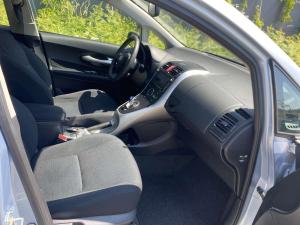 Zils Toyota Auris 2011 Viļņa, ar dzinēja tilpumu 1.80 L un nobraukumu 280 tūkst. km par 5999 €, foto 7 vietnē AUTOMOTO.COM.LV