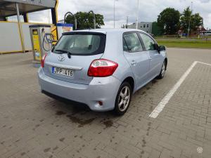 Blue Toyota Auris 2011 in Taurage, with an engine capacity of 2.00 L and mileage of 247 thousand km for 5000 €, photo 4 on AUTOMOTO.COM.LV