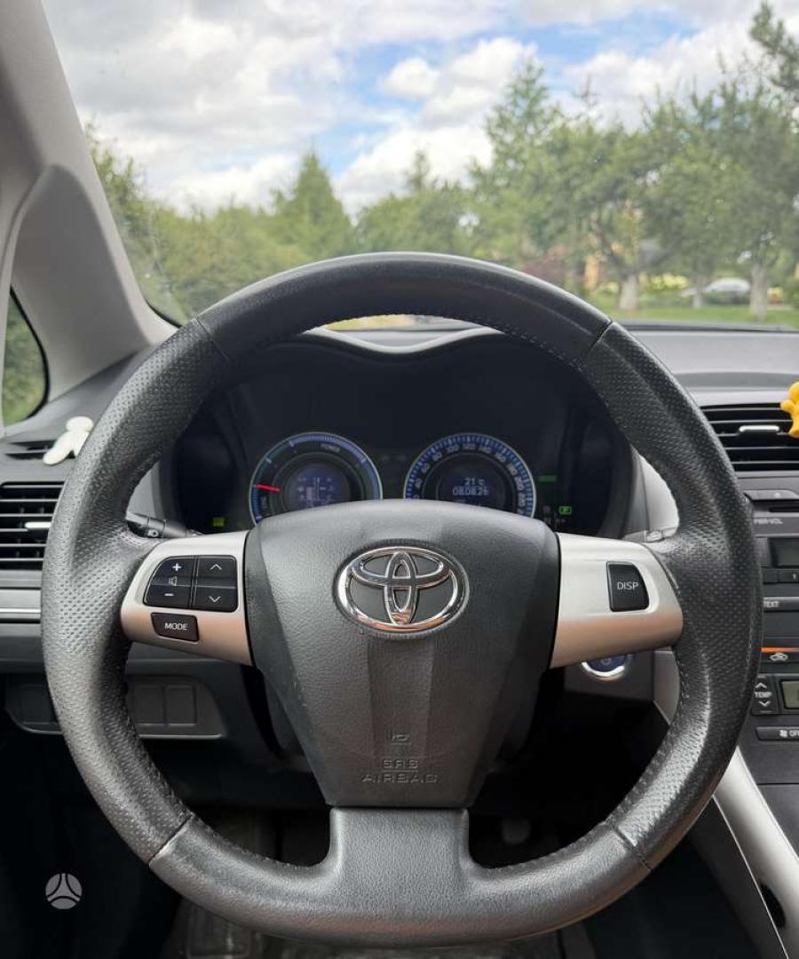 Zils Toyota Auris 2011 Viļņa, ar dzinēja tilpumu 1.80 L un nobraukumu 221 tūkst. km par 6450 €, foto 10 vietnē AUTOMOTO.COM.LV
