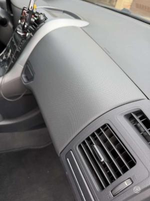 Zils Toyota Auris 2011 Viļņa, ar dzinēja tilpumu 1.80 L un nobraukumu 221 tūkst. km par 6450 €, foto 12 vietnē AUTOMOTO.COM.LV