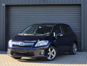 Blue Toyota Auris 2012 in Kaunas, with an engine capacity of 1.80 L and mileage of 285 thousand km for 6200 €, photo 4 on AUTOMOTO.COM.LV