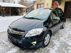 Blue Toyota Auris 2012 in Prienai, with an engine capacity of 1.80 L and mileage of 296 thousand km for 6199 €, photo  on AUTOMOTO.COM.LV