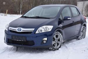 Zils Toyota Auris 2012 Viļņa, ar dzinēja tilpumu 1.80 L un nobraukumu 256 tūkst. km par 6500 €, foto 5 vietnē AUTOMOTO.COM.LV