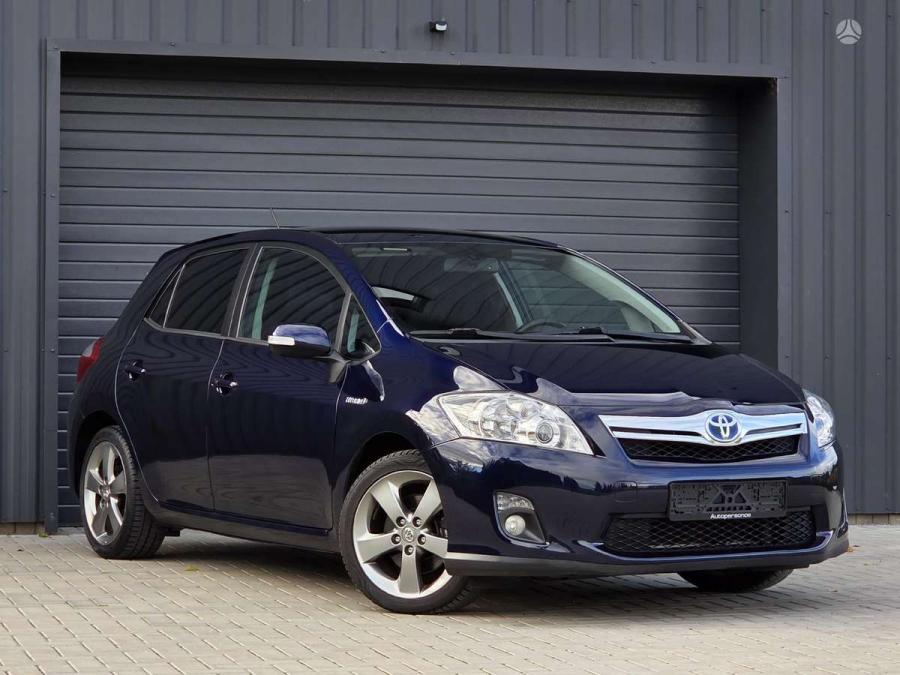 Zils Toyota Auris 2012 Kauņa, ar dzinēja tilpumu 1.80 L un nobraukumu 285 tūkst. km par 5999 €, foto 17 vietnē AUTOMOTO.COM.LV