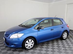 Zils Toyota Auris 2012 Tallina, ar dzinēja tilpumu 1.60 L un nobraukumu 258 tūkst. km par 2499 €, foto 3 vietnē AUTOMOTO.COM.LV