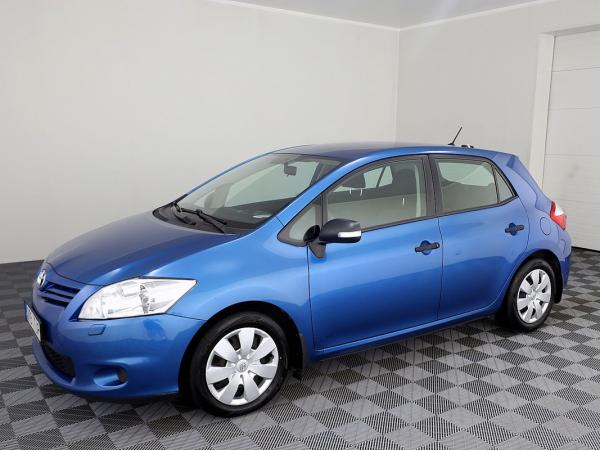 Zils Toyota Auris 2012 Tallina, ar dzinēja tilpumu 1.60 L un nobraukumu 258 tūkst. km par 2499 €, foto 11 vietnē AUTOMOTO.COM.LV