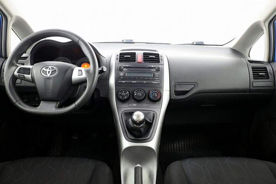 Zils Toyota Auris 2012 Tallina, ar dzinēja tilpumu 1.60 L un nobraukumu 258 tūkst. km par 2499 €, foto 14 vietnē AUTOMOTO.COM.LV