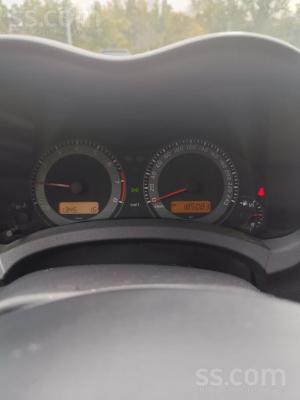 Zils Toyota Auris 2012 Rīga, ar dzinēja tilpumu 1.60 L un nobraukumu 186 tūkst. km par 4950 €, foto 12 vietnē AUTOMOTO.COM.LV
