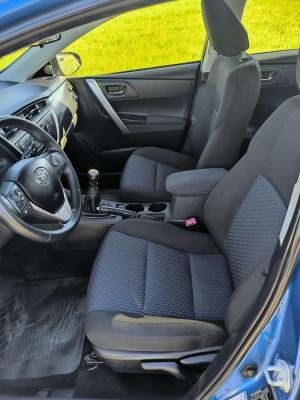 Zils Toyota Auris 2013 Šauļi, ar dzinēja tilpumu 1.36 L un nobraukumu 230 tūkst. km par 5400 €, foto 12 vietnē AUTOMOTO.COM.LV