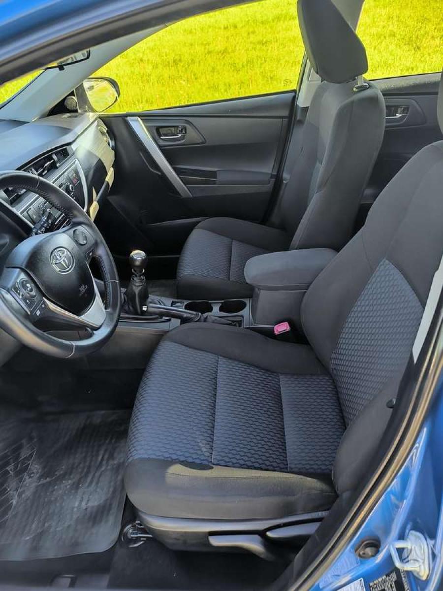 Zils Toyota Auris 2013 Šauļi, ar dzinēja tilpumu 1.36 L un nobraukumu 230 tūkst. km par 5400 €, foto 12 vietnē AUTOMOTO.COM.LV