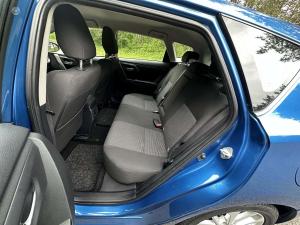 Blue Toyota Auris 2013 in Ukmerge, with an engine capacity of 1.36 L and mileage of 210 thousand km for 5350 €, photo 13 on AUTOMOTO.COM.LV