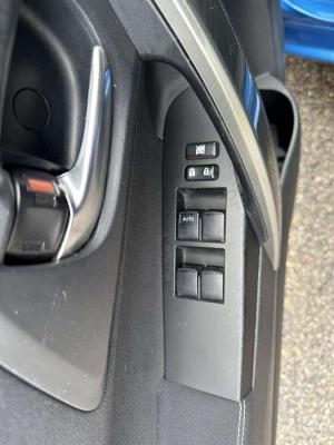 Blue Toyota Auris 2013 in Ukmerge, with an engine capacity of 1.36 L and mileage of 210 thousand km for 5350 €, photo 15 on AUTOMOTO.COM.LV