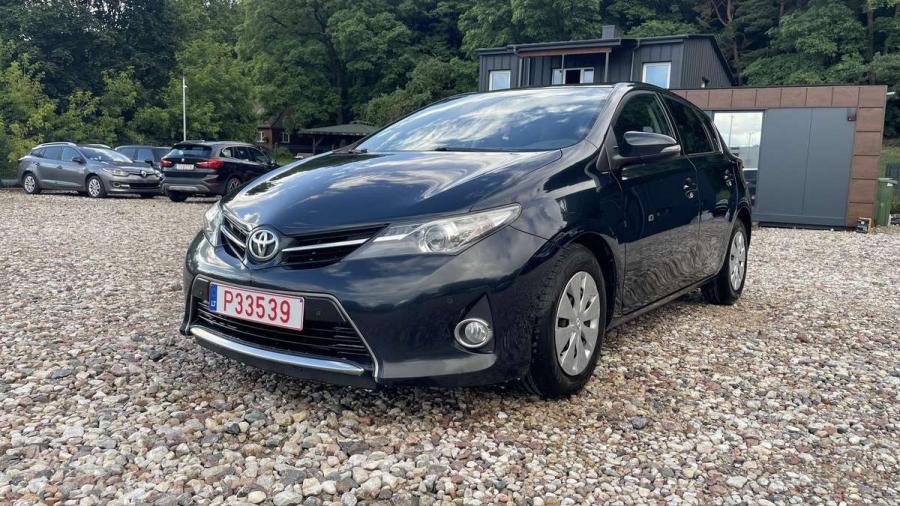 Zils Toyota Auris 2013 Kauņa, ar dzinēja tilpumu 1.36 L un nobraukumu 135 tūkst. km par 6800 €, foto 1 vietnē AUTOMOTO.COM.LV